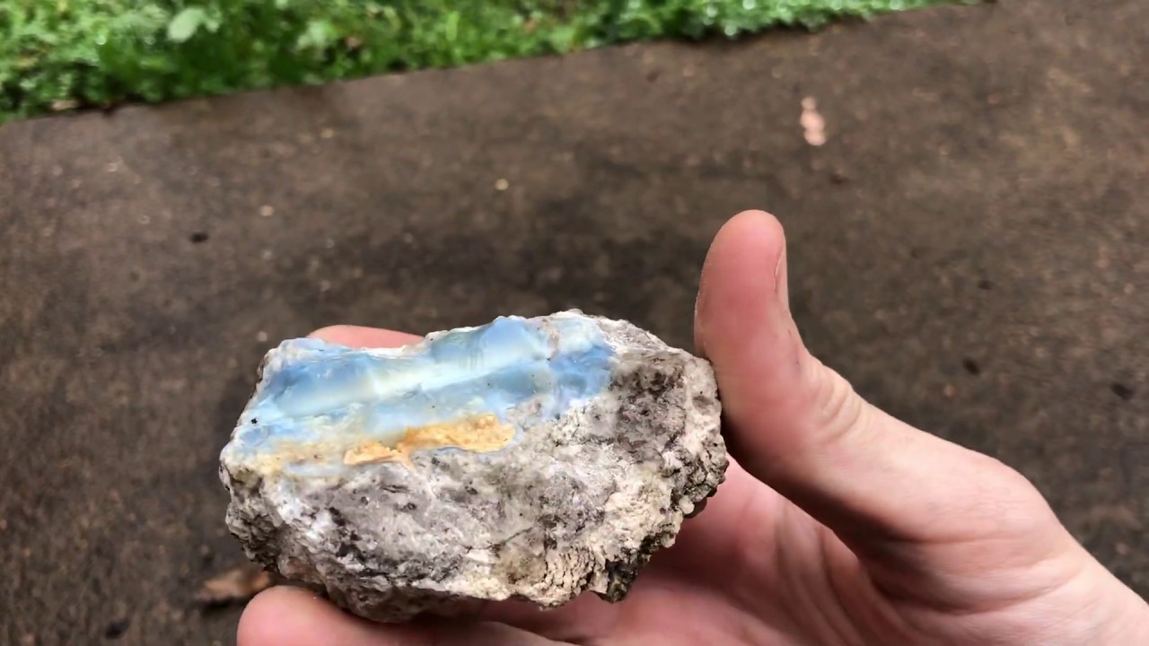 Oregon Rockhounding // Blue Opal Thunder Egg - YouTube