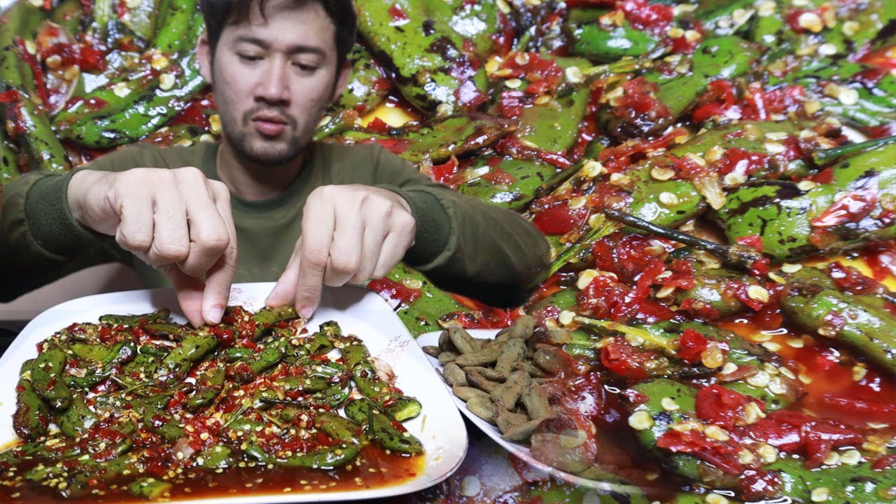 PK 213: Mouth Watering - Eat Green Tamarind with chili salt. - YouTube