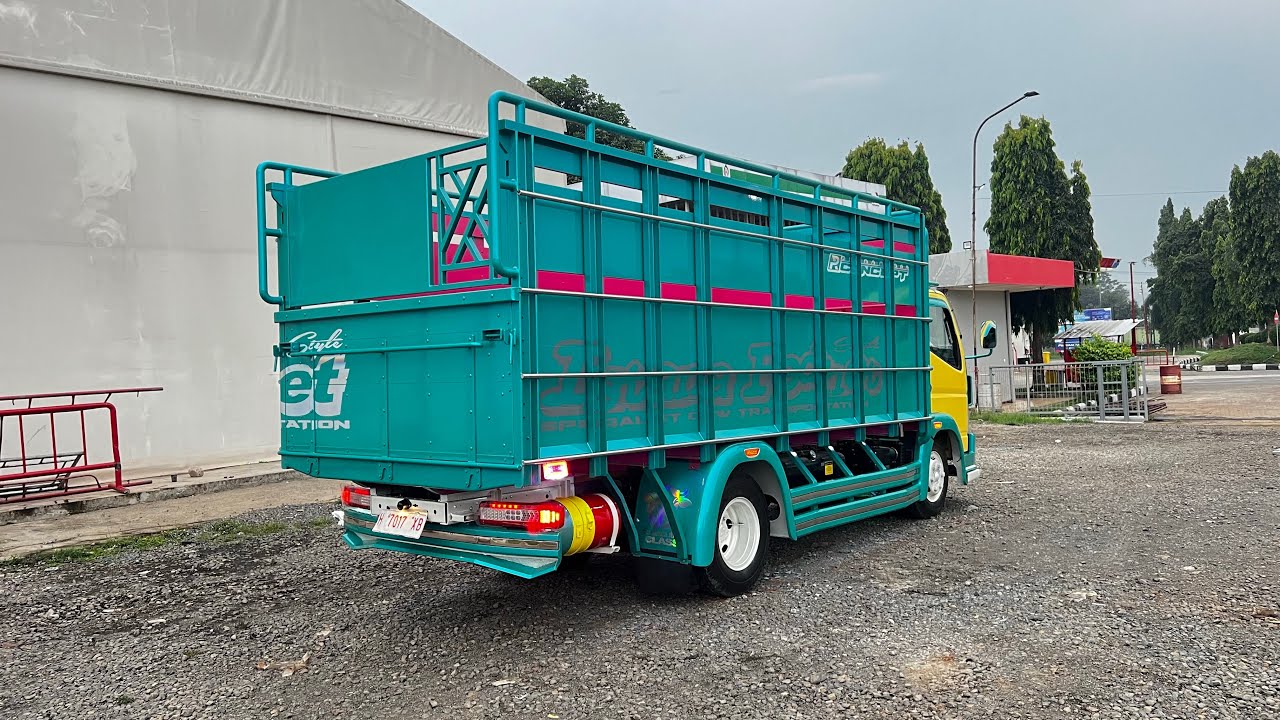 BAK TRUCK KUSUS BUAT MUAT SAPI - YouTube