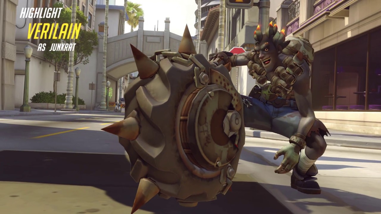 Junkrat Tire Rolls Over Crowded Arena - YouTube