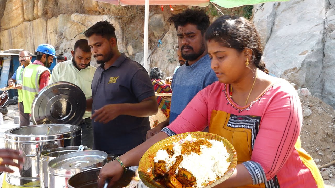 unlimited road side meals only Rs 70/- | heavy public in road side food ...