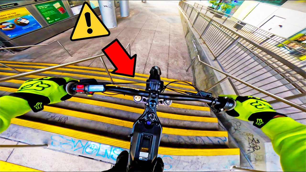 RIDING MY SURRON URBAN FREERIDE FULL SPEED.. - YouTube