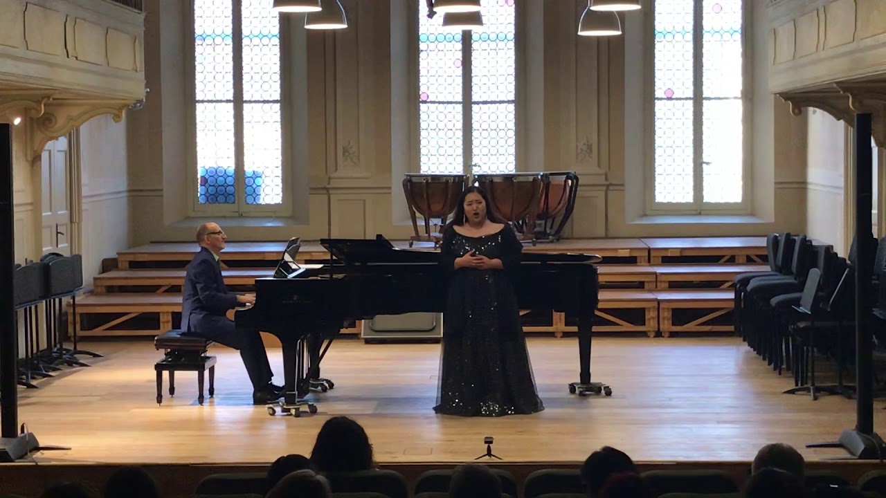 G.Donizetti : La Favorita "O mio fernando" 이단비 Danbi Lee - YouTube