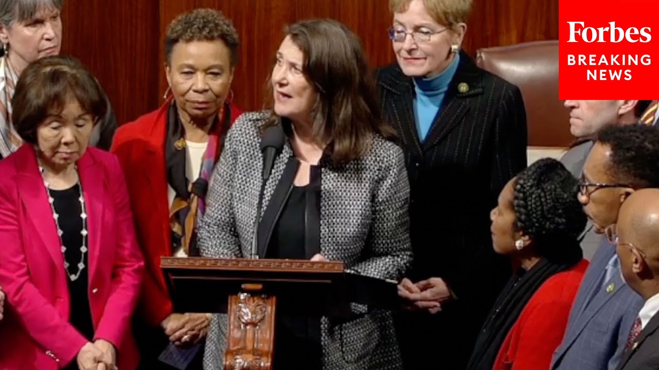 House Holds Moment Of Silence For Late Rep. Pat Schroeder - YouTube