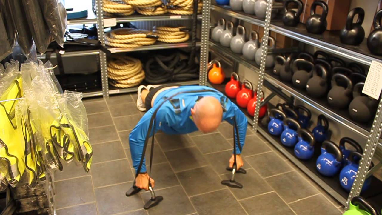 Armhävningar med powerband @hefitness - YouTube