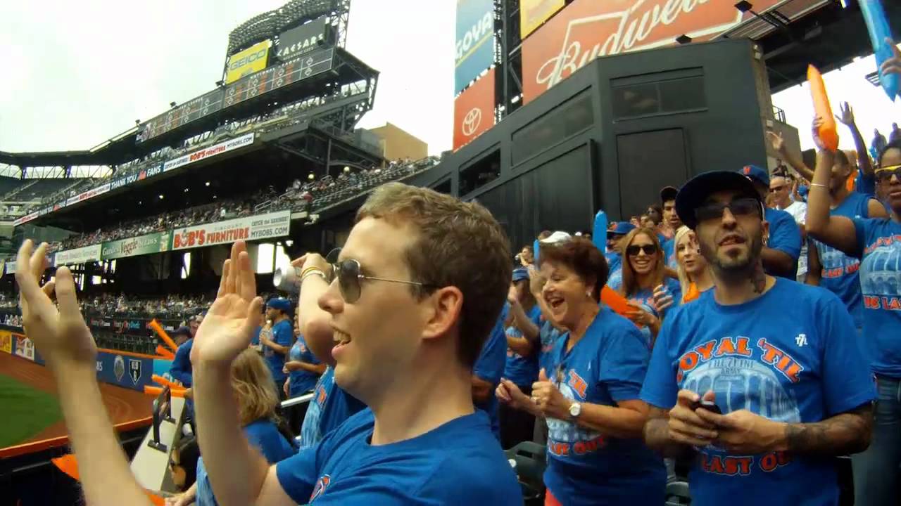 Loyal 'til the last out. (The 7 Line Army) Final Mets home game 2012 ...