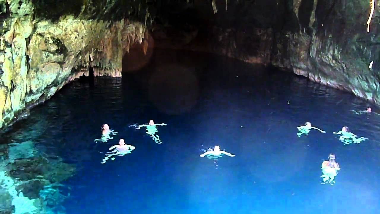 Cenote de Cuzama, Mexico - YouTube