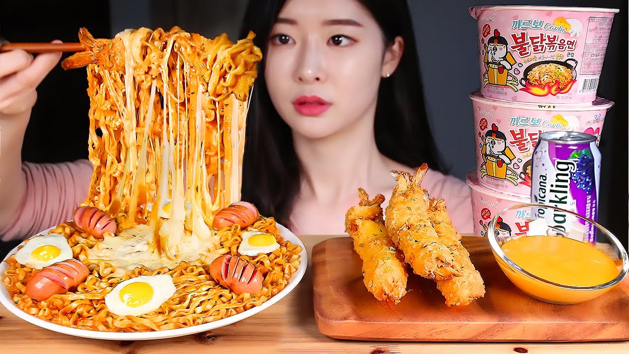 치즈까르보불닭 3컵 소세지에 후라이 새우튀김까지(Feat. 체다치즈소스) 먹방/CHEESY CARBO FIRE NOODLES ...