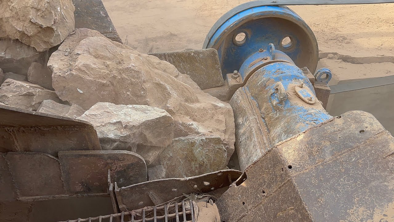 "Big Rock Crusher Machine: A Giant in Action"Big Rock Crushing: A ...