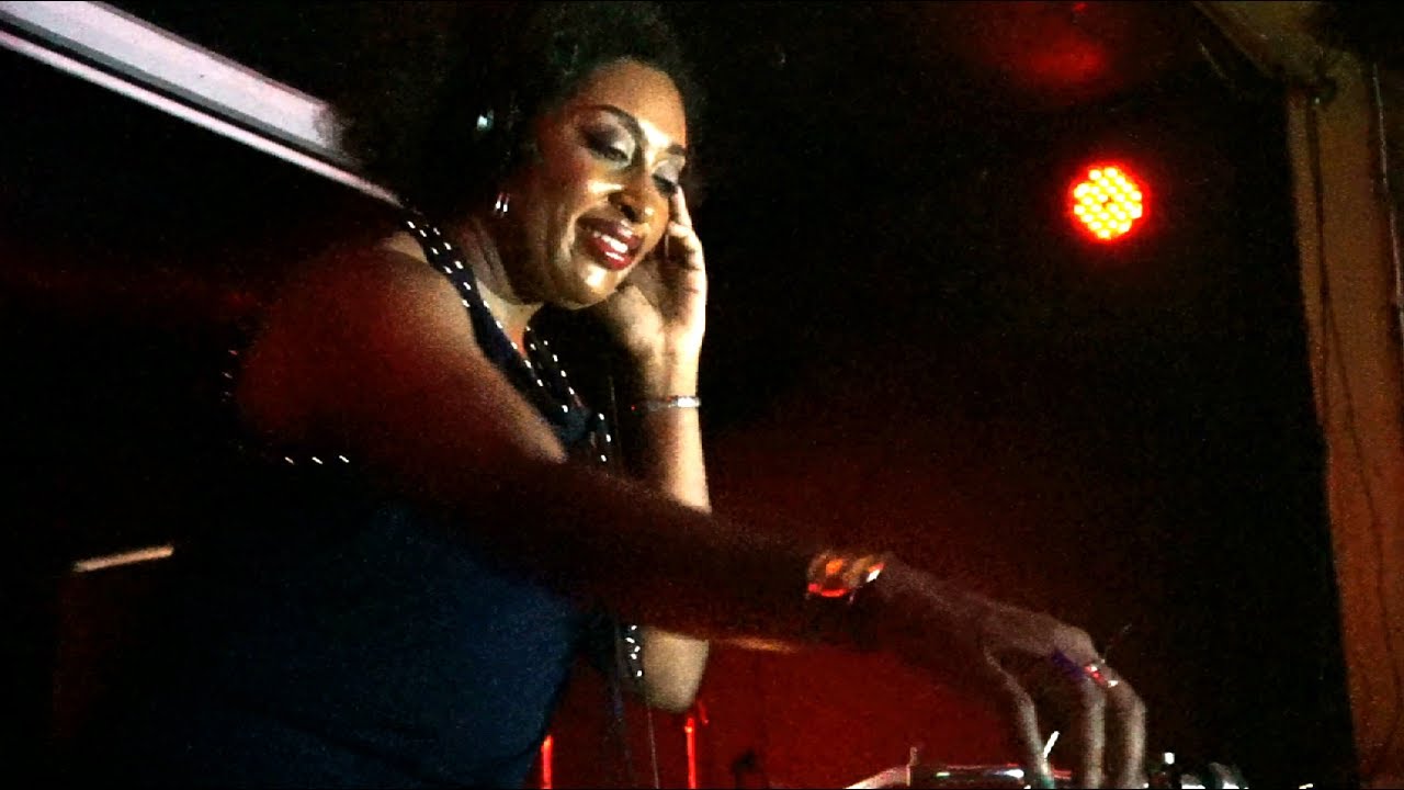 DJ Soul Sister’s Saturday Hustle dance parties in New Orleans - YouTube