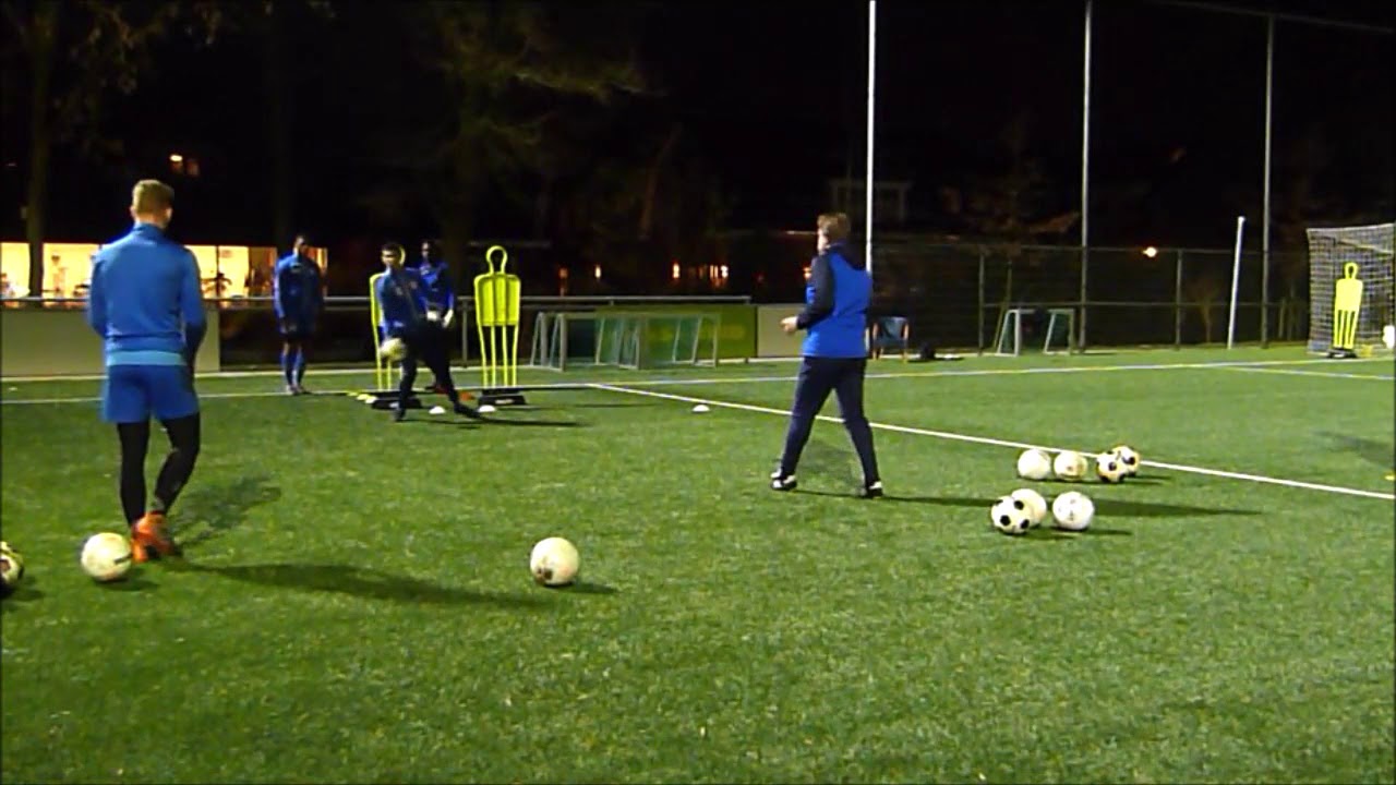 Kay Hilverink, keeperstraining van Rob Prevoo 19-02-2019 ASV De Dijk ...