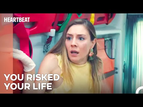 Bahar Helps the Patient in the Ambulance - HeartBeat Episode 5