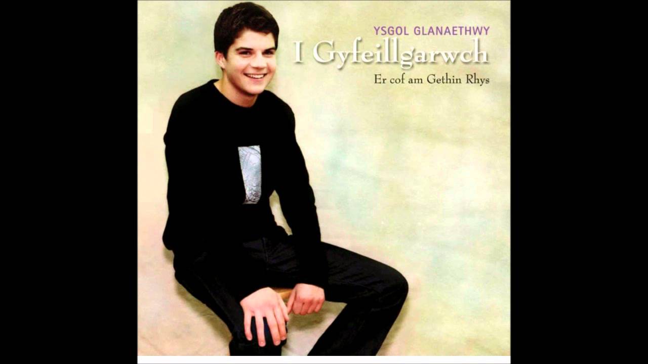 Gethin Rhys (boy soprano) sings Alaw Mair (Welsh).wmv - YouTube