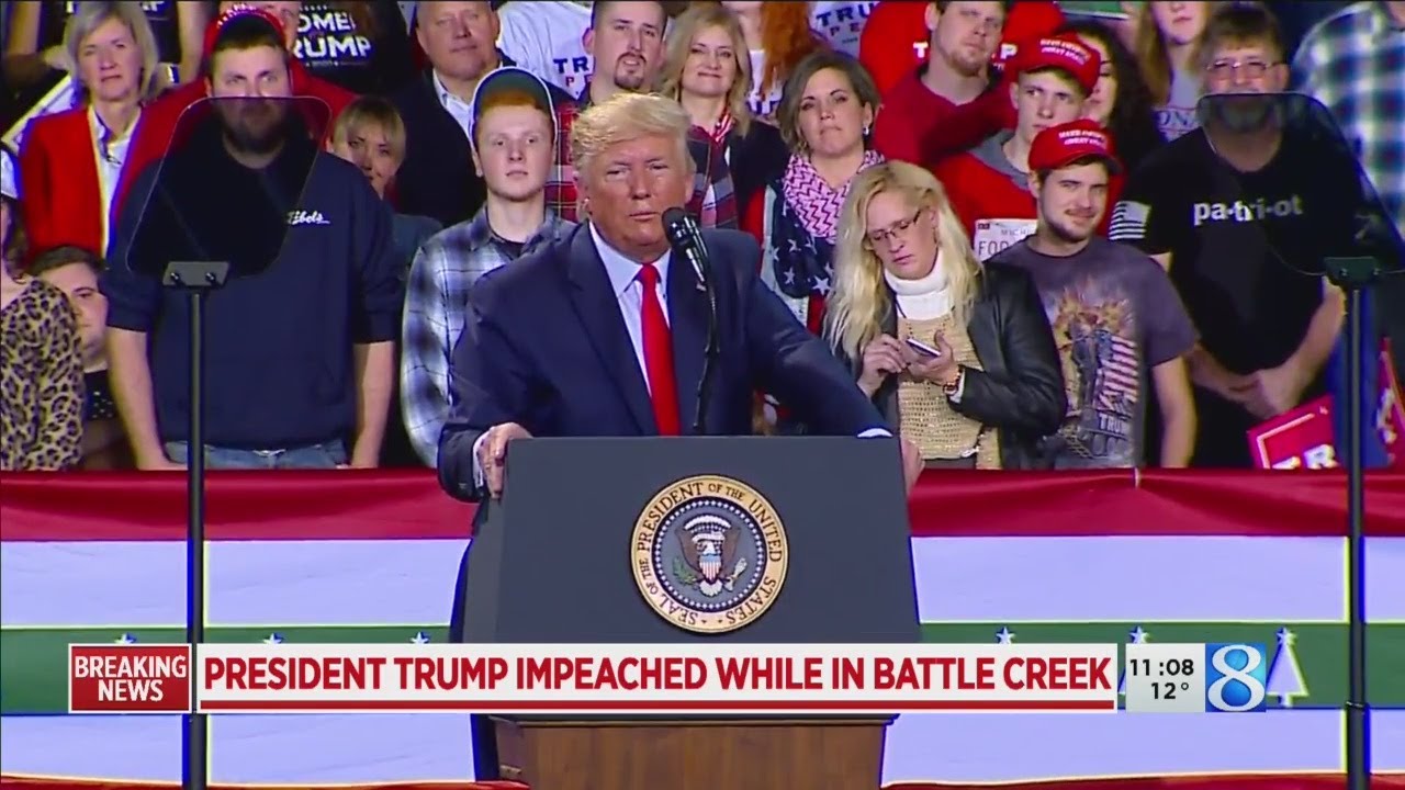 Crowds gather for Trump rally - YouTube