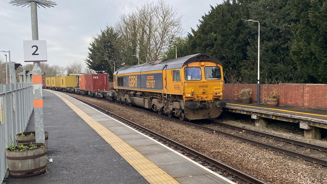 “Three Bridges ASC” 66787 GBRf 4L11 containers 12:49 6E Lea Road 4/12 ...