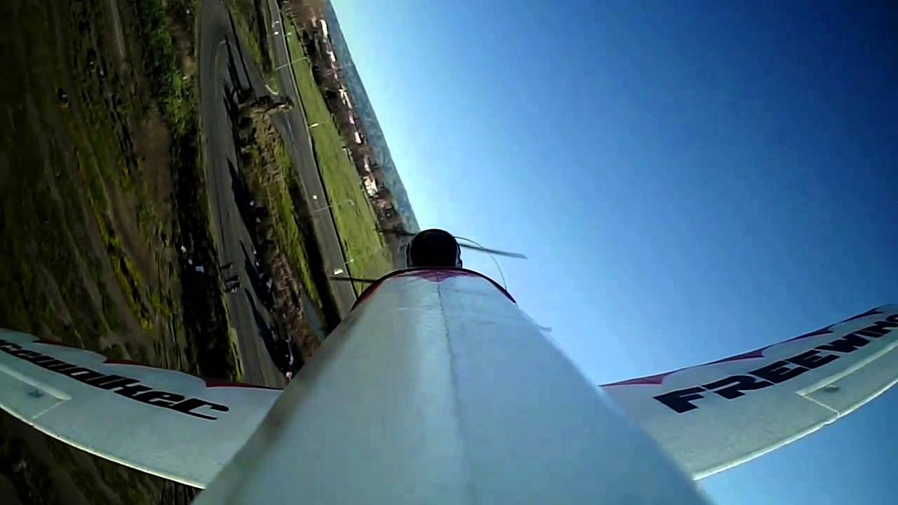 Andrew Mosier's - Freewing Spacewalker " Kamikaze Flight" - YouTube