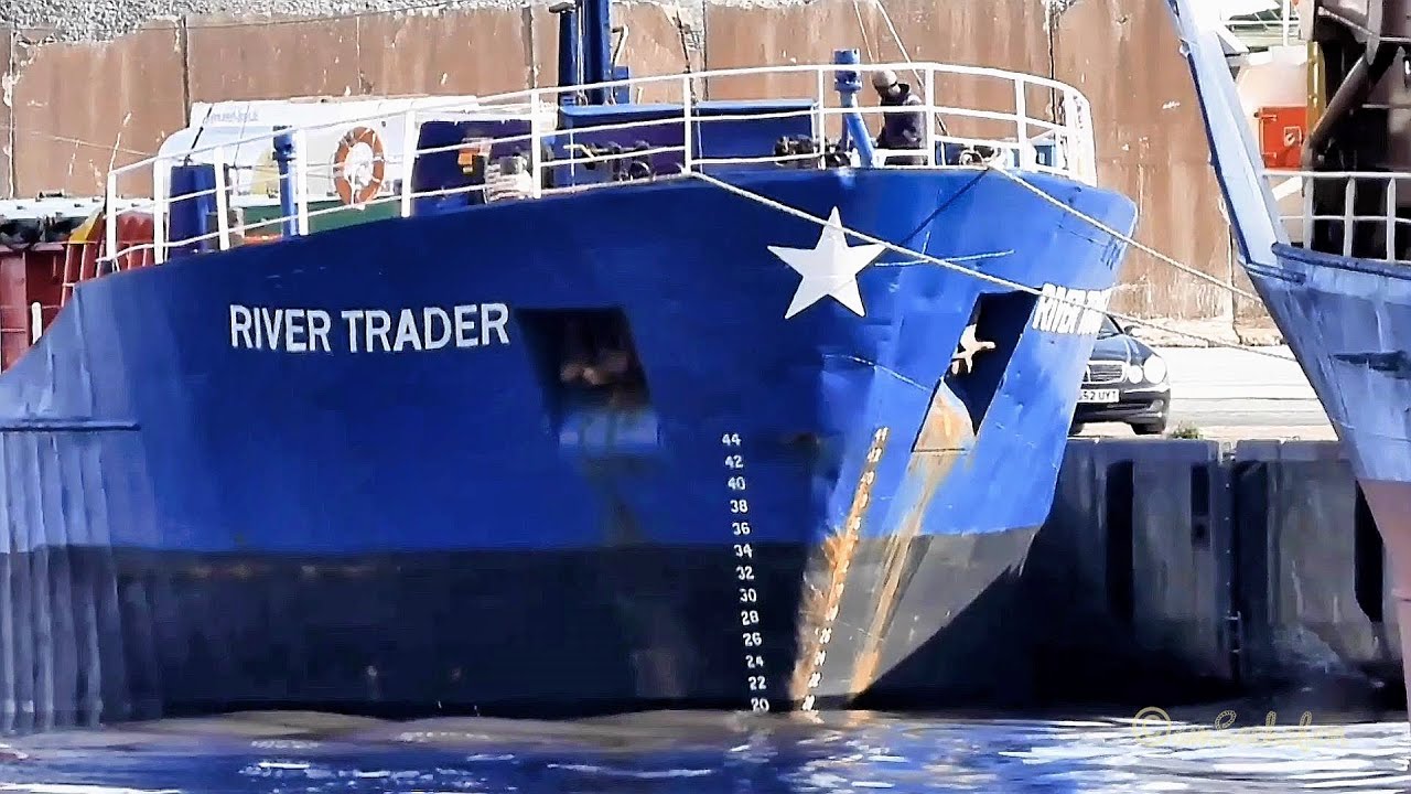 KüMo Frachtschiff RIVER TRADER D5CD5 IMO 8813051 coaster cargo seaship merchant vessel Emden ...