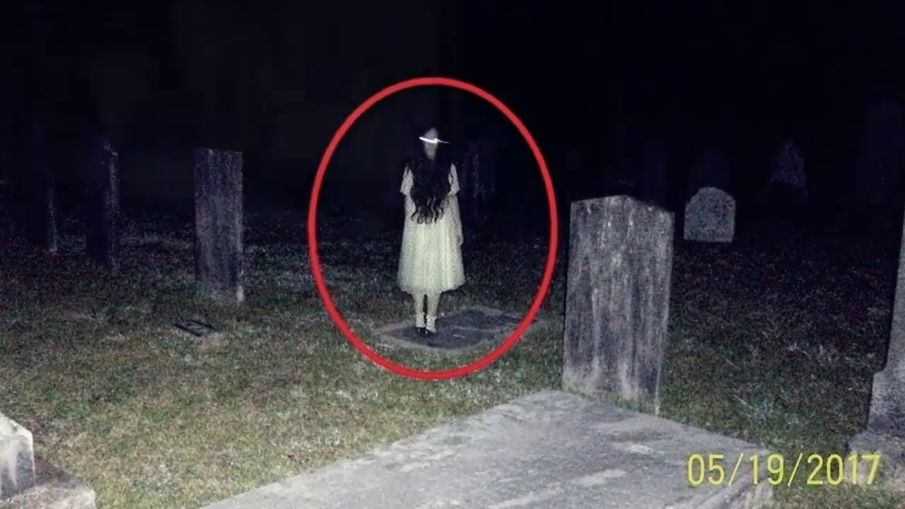 5 Fantasmas REALES Captados en Camara - YouTube