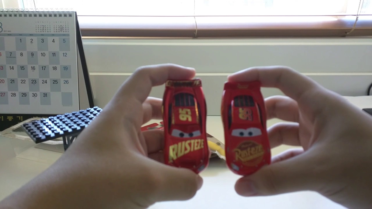 Mattel Cars 3 Rust-Eze Racing Center Lightning McQueen diecast unboxing ...