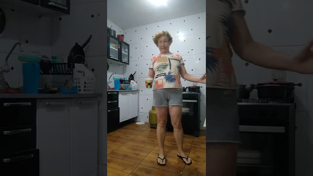 Meu mundo colorido VLOG está ao vivo! - YouTube