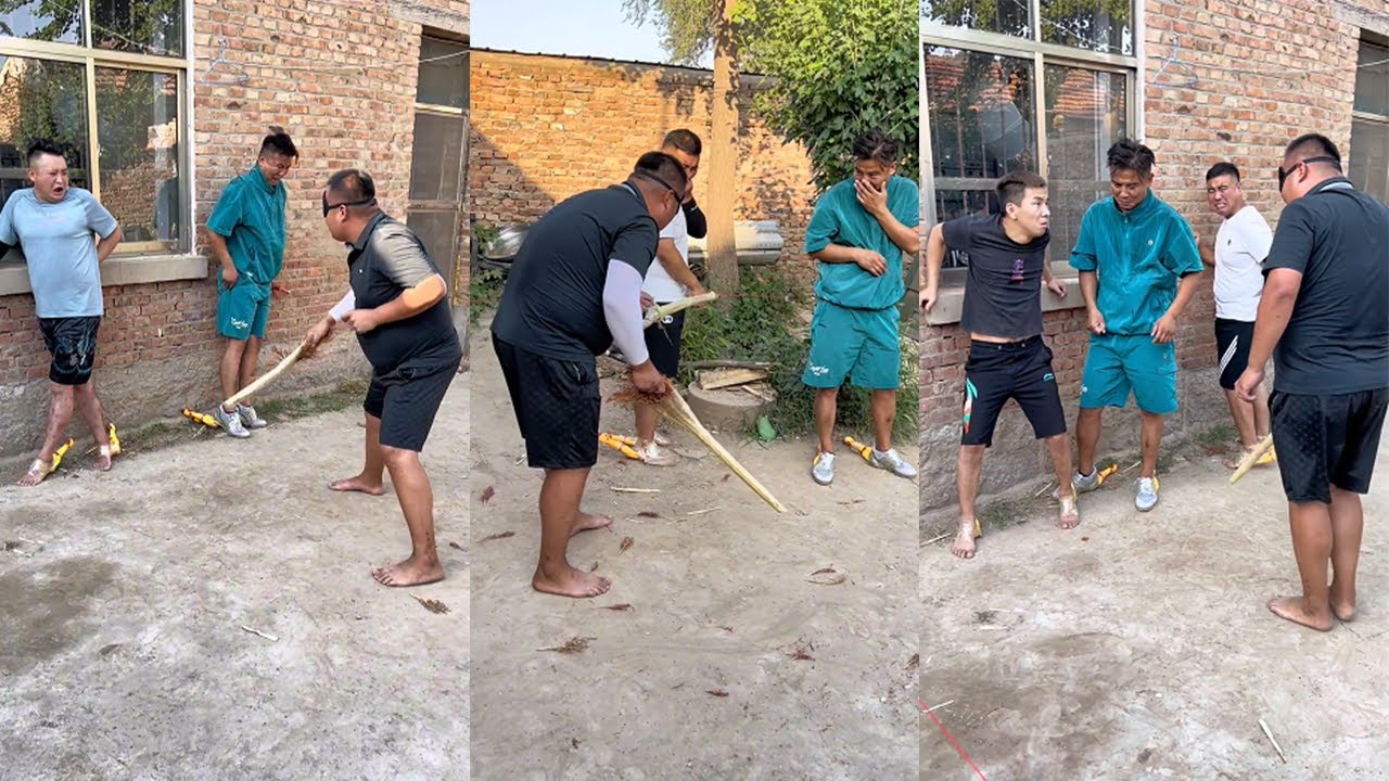 Screaming Chicken Blindfolded Hitting Challenge, Bat Blindfolded ...