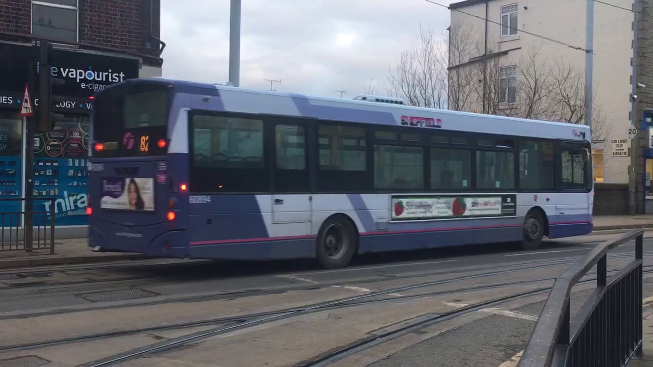 First Bus Sheffield 32216 On 81 To Dore & 60894 On 82 To Millhouse At ...