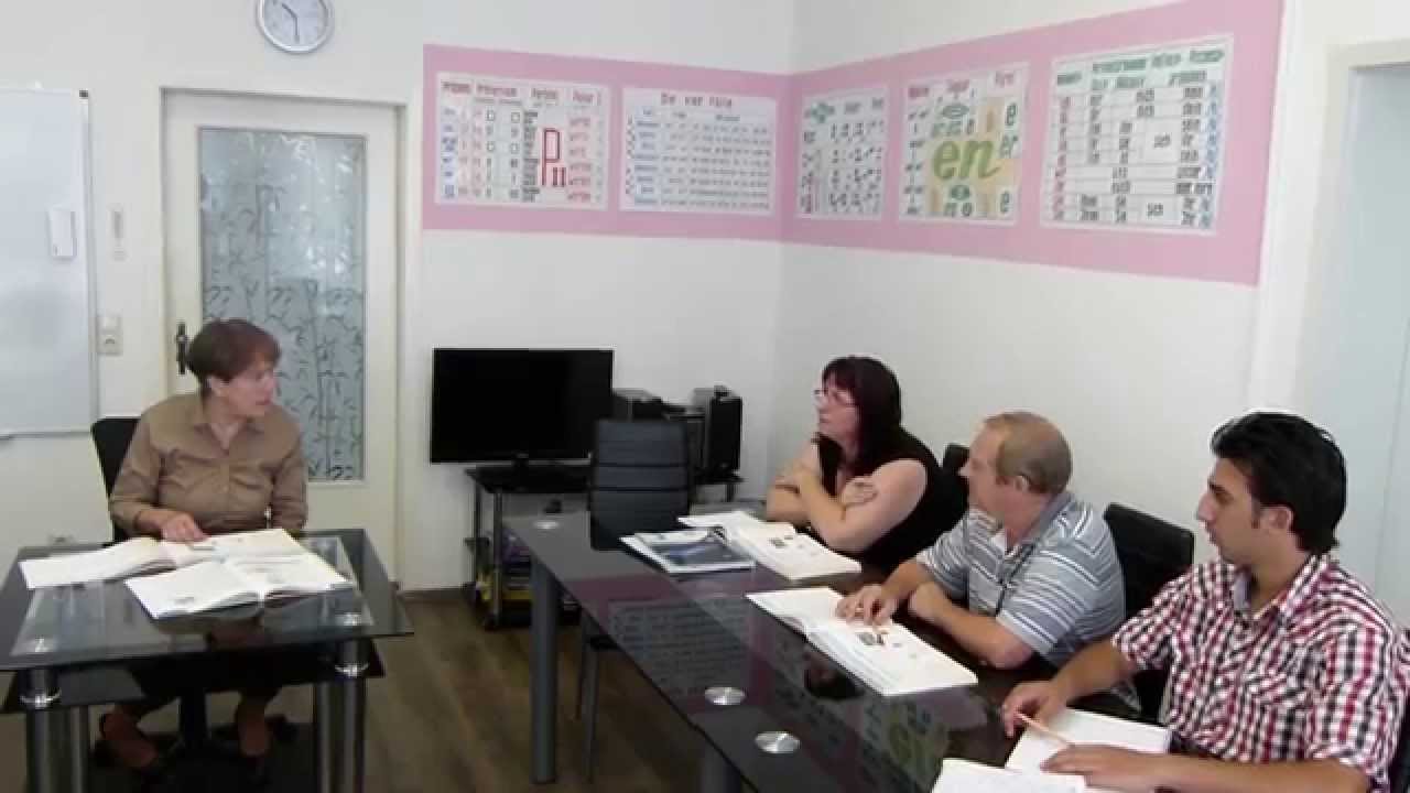 Integrationskurs mit Alphabetisierung - YouTube