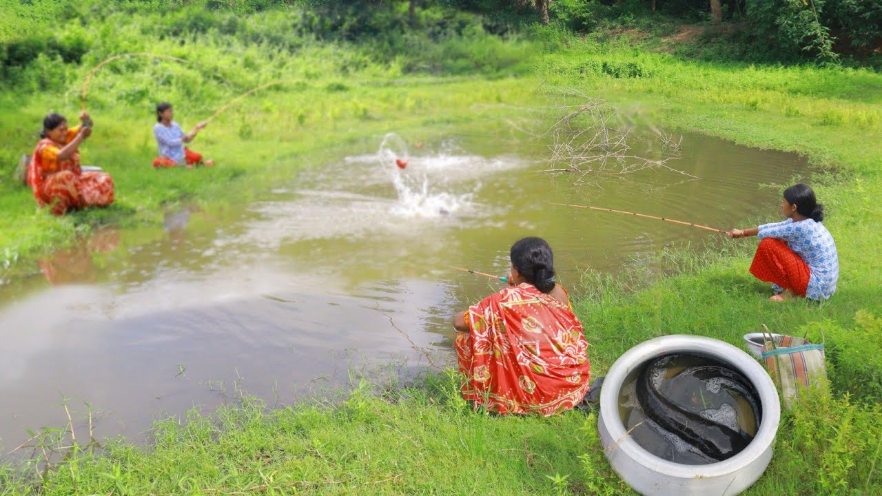 Fishing Video | How are two women catching fish from a pond during the ...