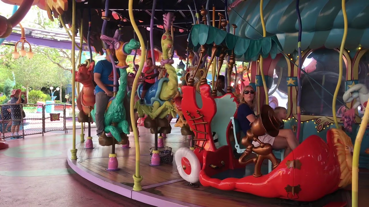 caro-Seuss-el at universal studios Orlando - YouTube