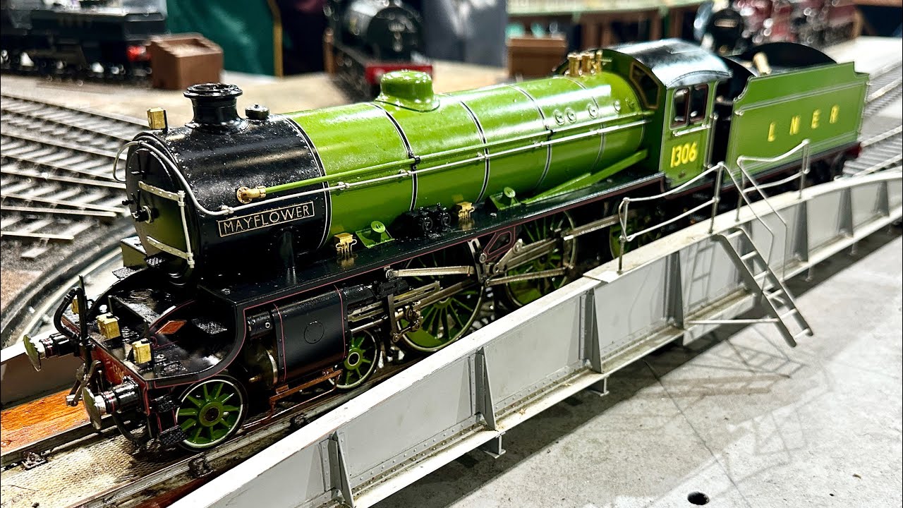 Midlands Gauge 1 group @ the Statfold Barn railway model railway ...