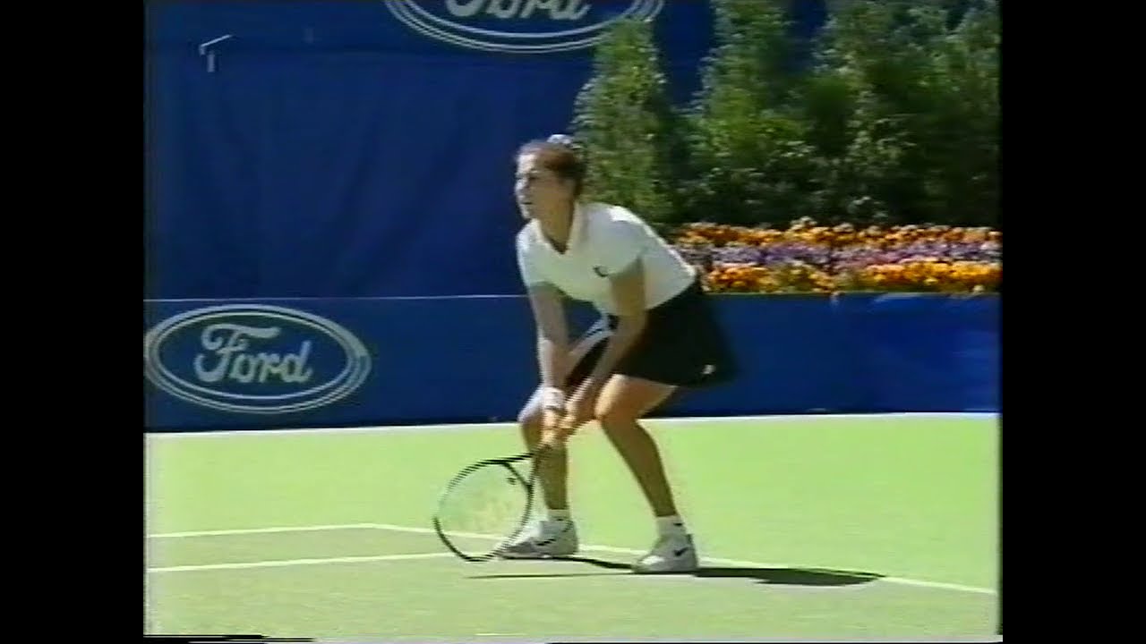 Monica Seles vs Naoko Sawamatsu Australian Open 1996 (partly) - YouTube
