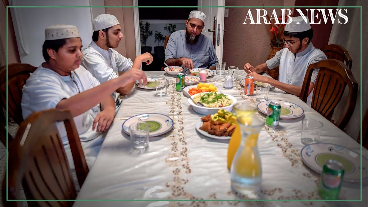 Muslims in Panama mark Ramadan amid coronavirus pandemic - YouTube