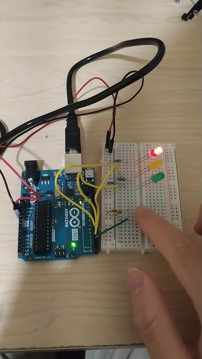 Traffic Light using Arduino - YouTube