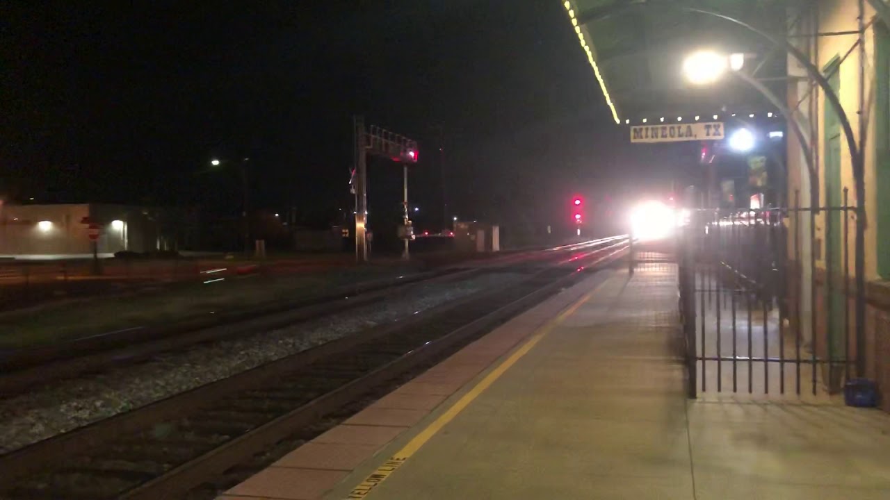 Union Pacific Night Freight 2 - YouTube
