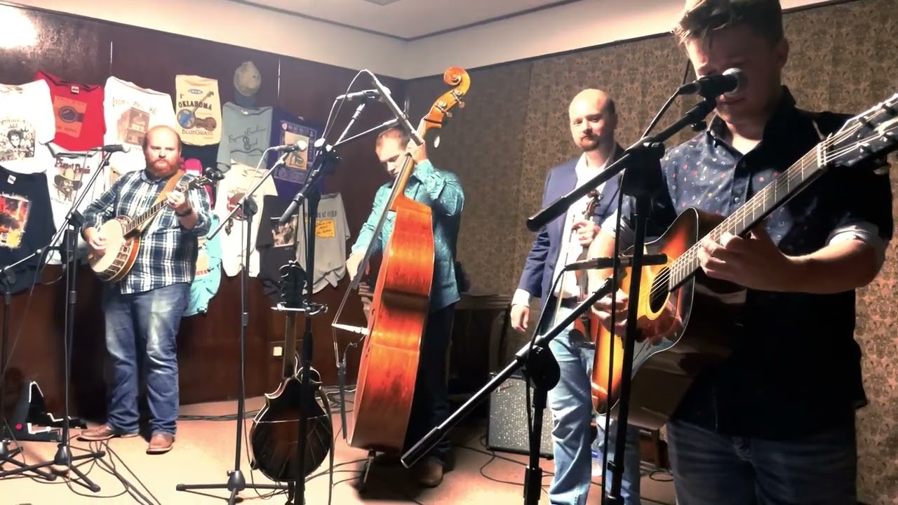 The Hunt Brothers Band - Wayfaring Stranger - YouTube