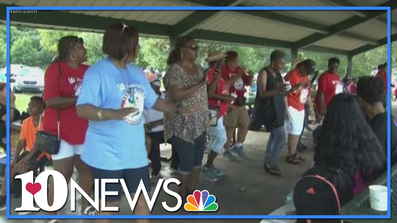 Alumni celebrate 140 years of historic Austin High School - YouTube