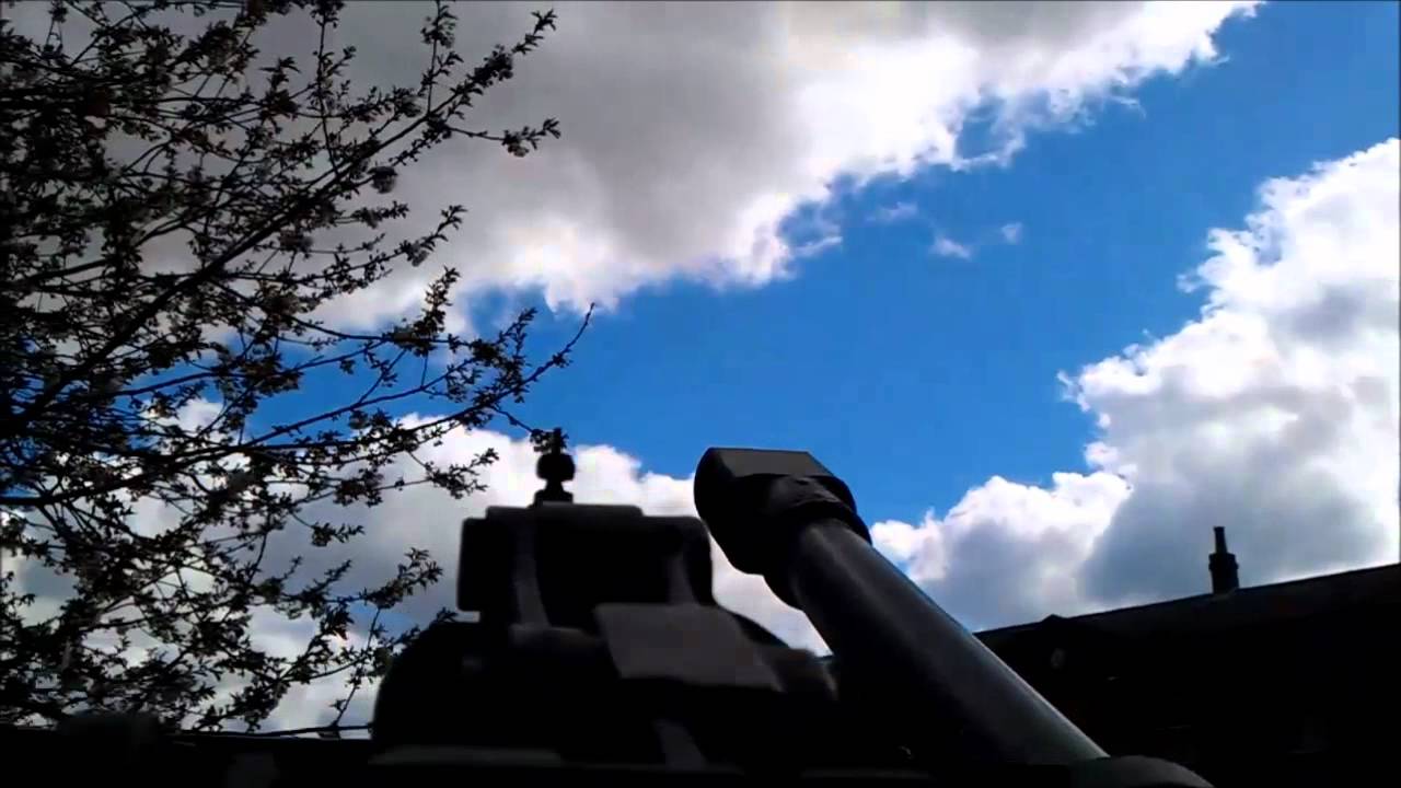 Sexton SPG 25pdr Firing - YouTube
