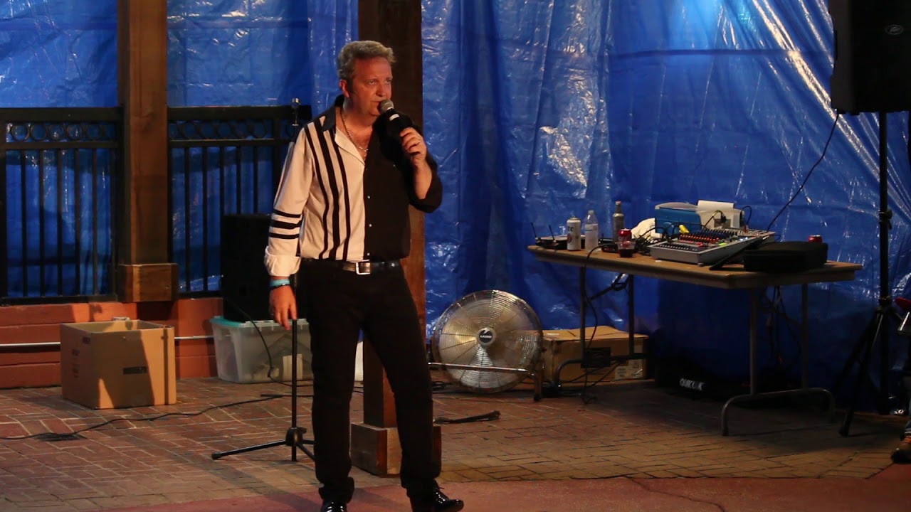 Colin Paul sings 'Angel' 2017 Days Inn Pool Party - YouTube