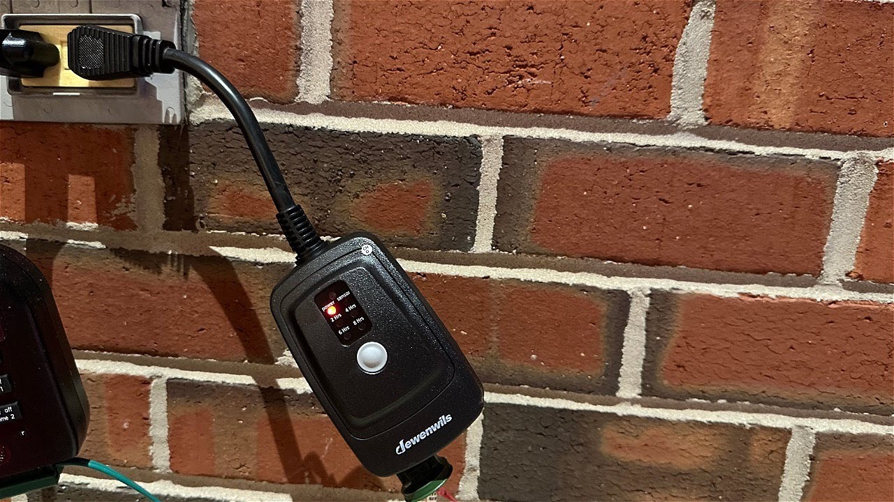 Christmas Holiday Outdoor Light Timer with Remote Control - YouTube