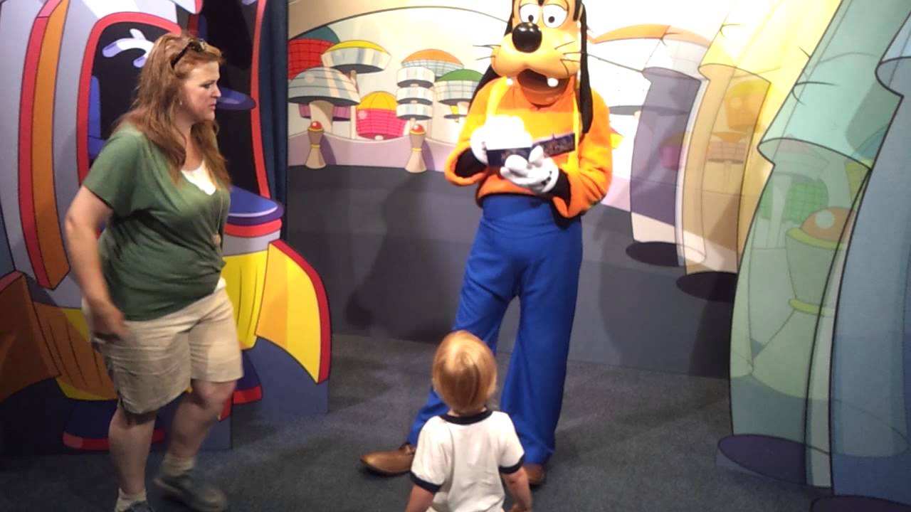Disney: Luke & Mickey Mouse - 2013 10 29 14 56 34 - YouTube