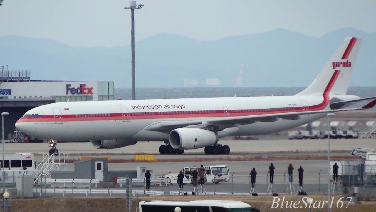 [Retro Livery] Garuda Indonesia Airlines Airbus A330-300 (PK-GHD ...