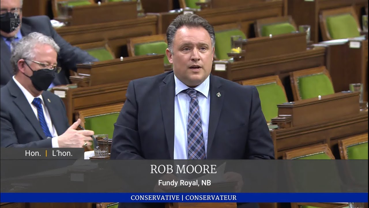 Rob Moore debunks the need for the Emergencies Act - YouTube