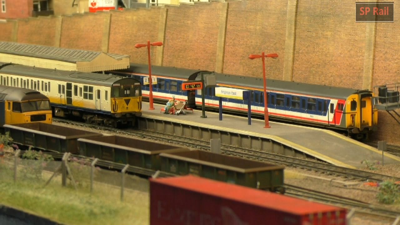 Epsom Show 2017 - Model Railway Exhibition - YouTube