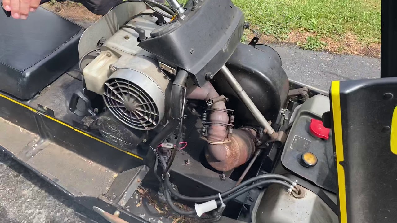 1973 John Deere JDX8 Snowmobile - YouTube