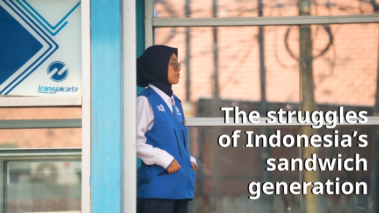 Indonesia's sandwich generation feeling the squeeze - YouTube