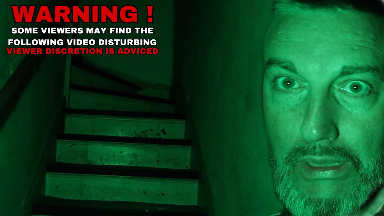 THERE WAS WARNING SIGNS FOR US TO GET OUT! GHOST HUNTING IN HAUNTED ...
