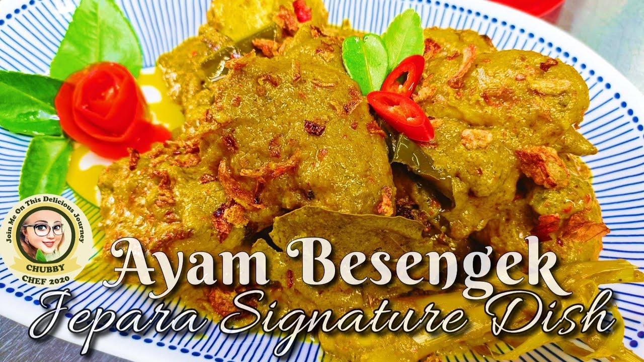 Signature dish dari Jepara, Ayam Besengek. Masakan lumayan rasanya ...