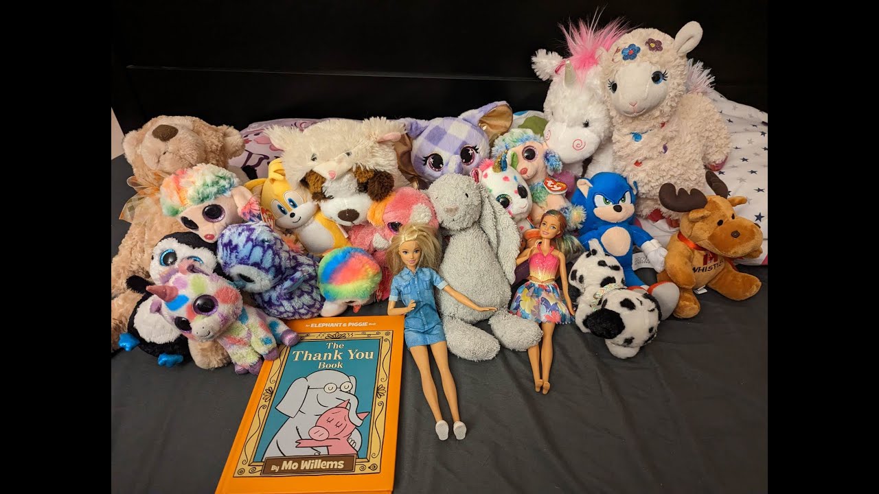 Barbie and her stuffies reading Elephant and Piggie Book - YouTube