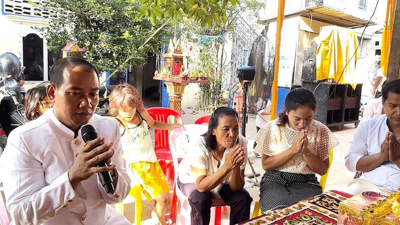 Kathin Blessing, Khan Prek Pnov - YouTube