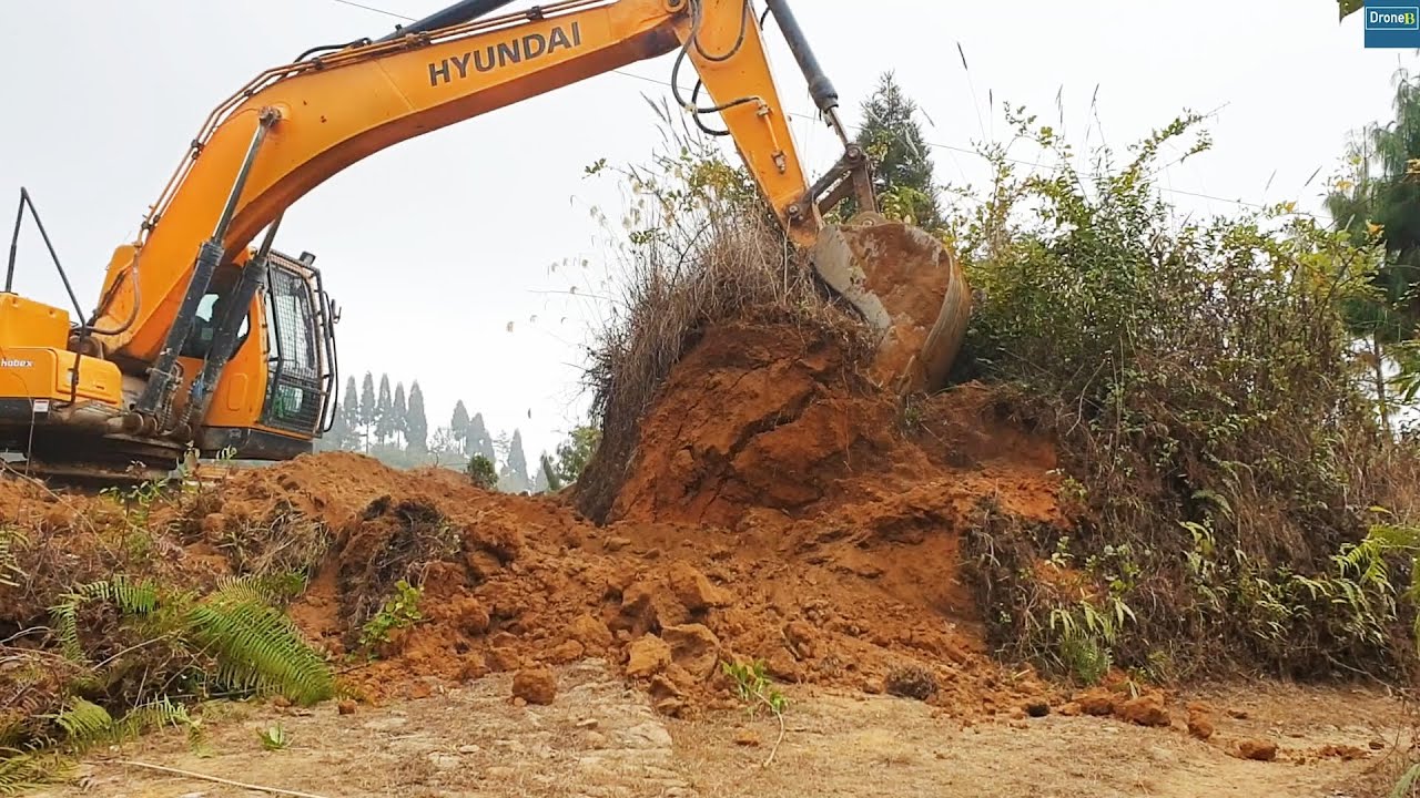 Cutting Hill | Giving Hilly Slope Finishing | Hyundai Excavator - YouTube